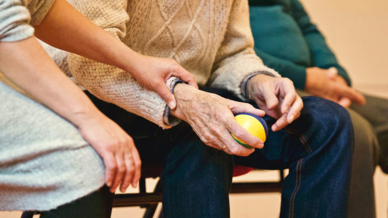 All About Care | Φροντίδα ηλικιωμένων στο σπίτι | Κατ’ οίκον γηροκόμοι